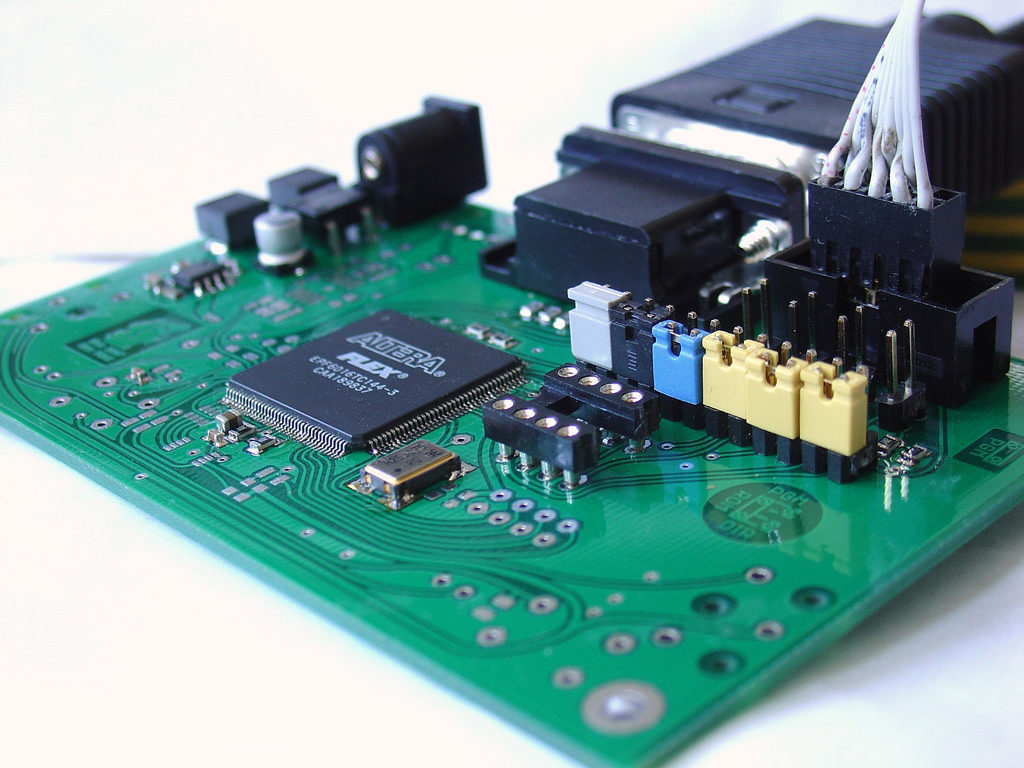 A Quick Introduction To FPGA Programming For Teens | Techno FAQ