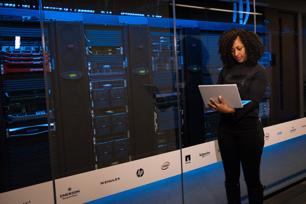 Who Uses Application Performance Monitoring? | Techno FAQ