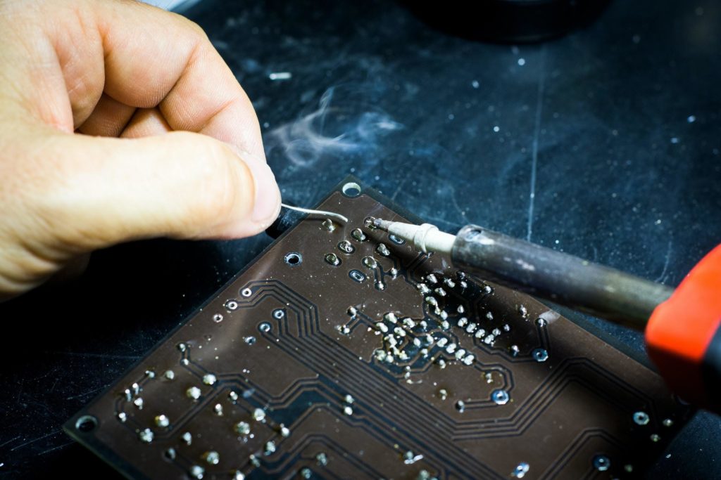 Technological Advancements in the Manufacturing World | Techno FAQ